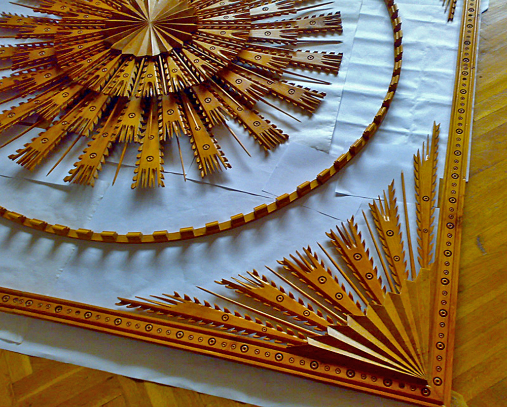 decorwood.net | Ceilings | Sun-shaped carving, ceiling decoration – 1